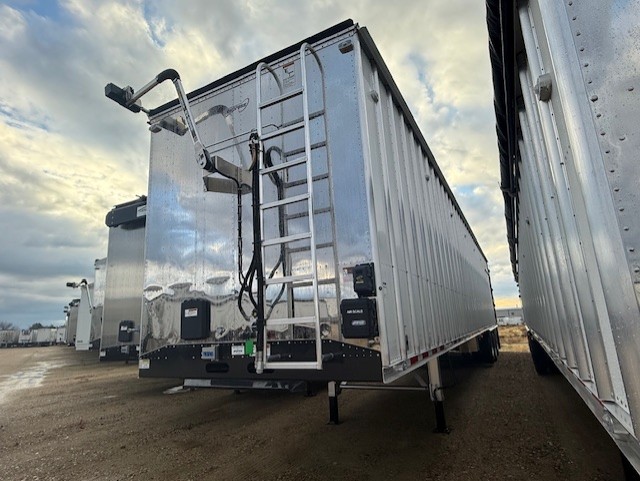 New | Western Trailers