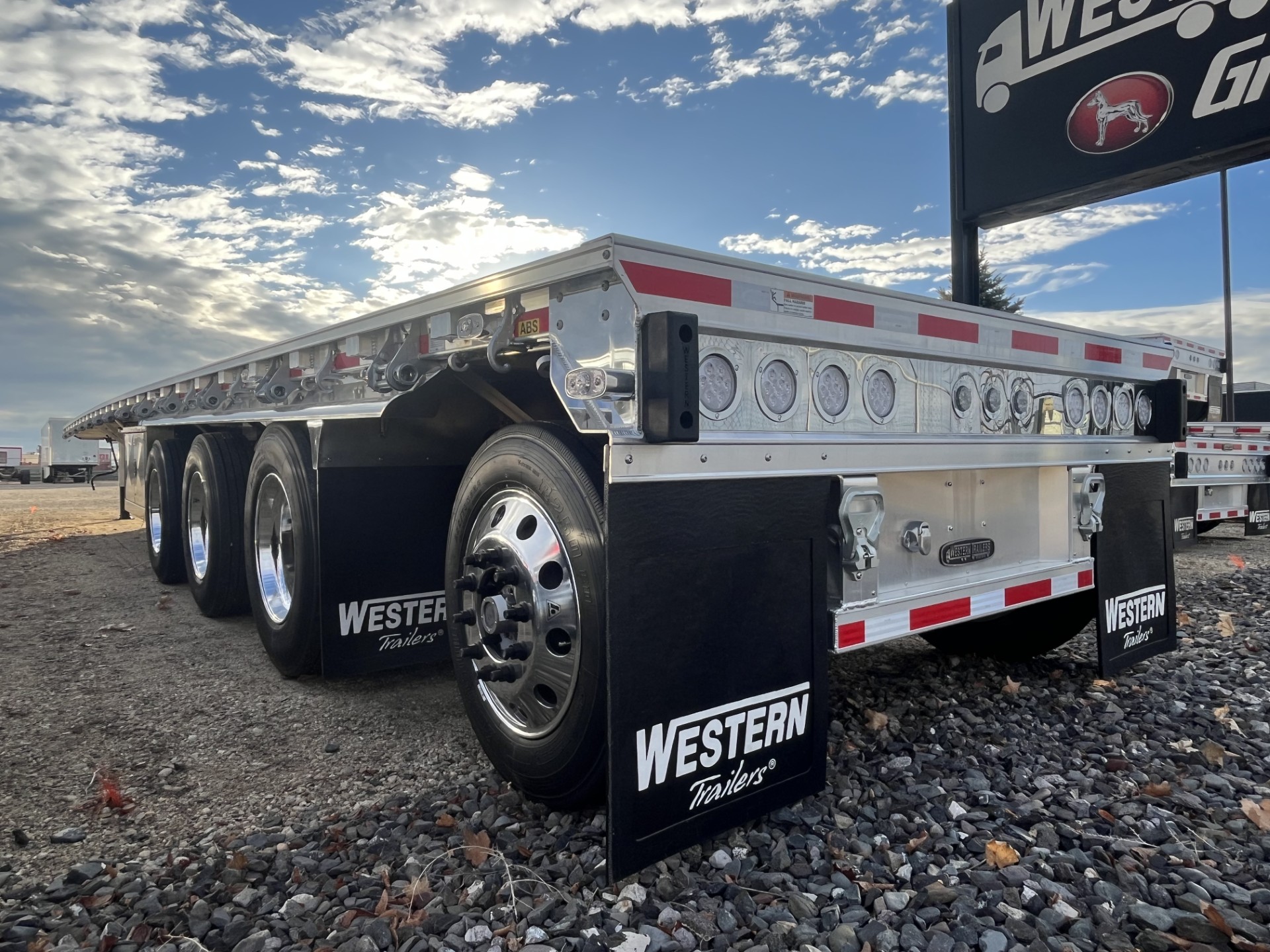 Home | Western Trailers